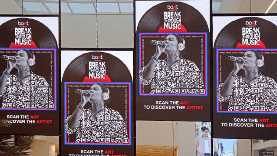 How To Create a White QR Code in 4 Steps